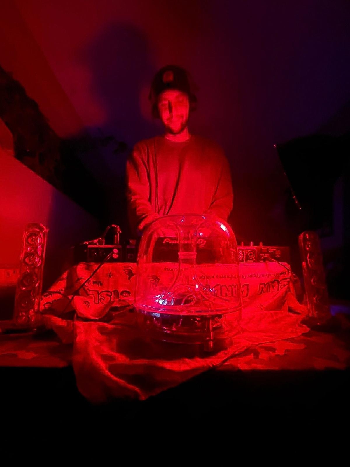 Saturday Night Fever w/ DJ JOHNSY - Flims Dorf - Guidle