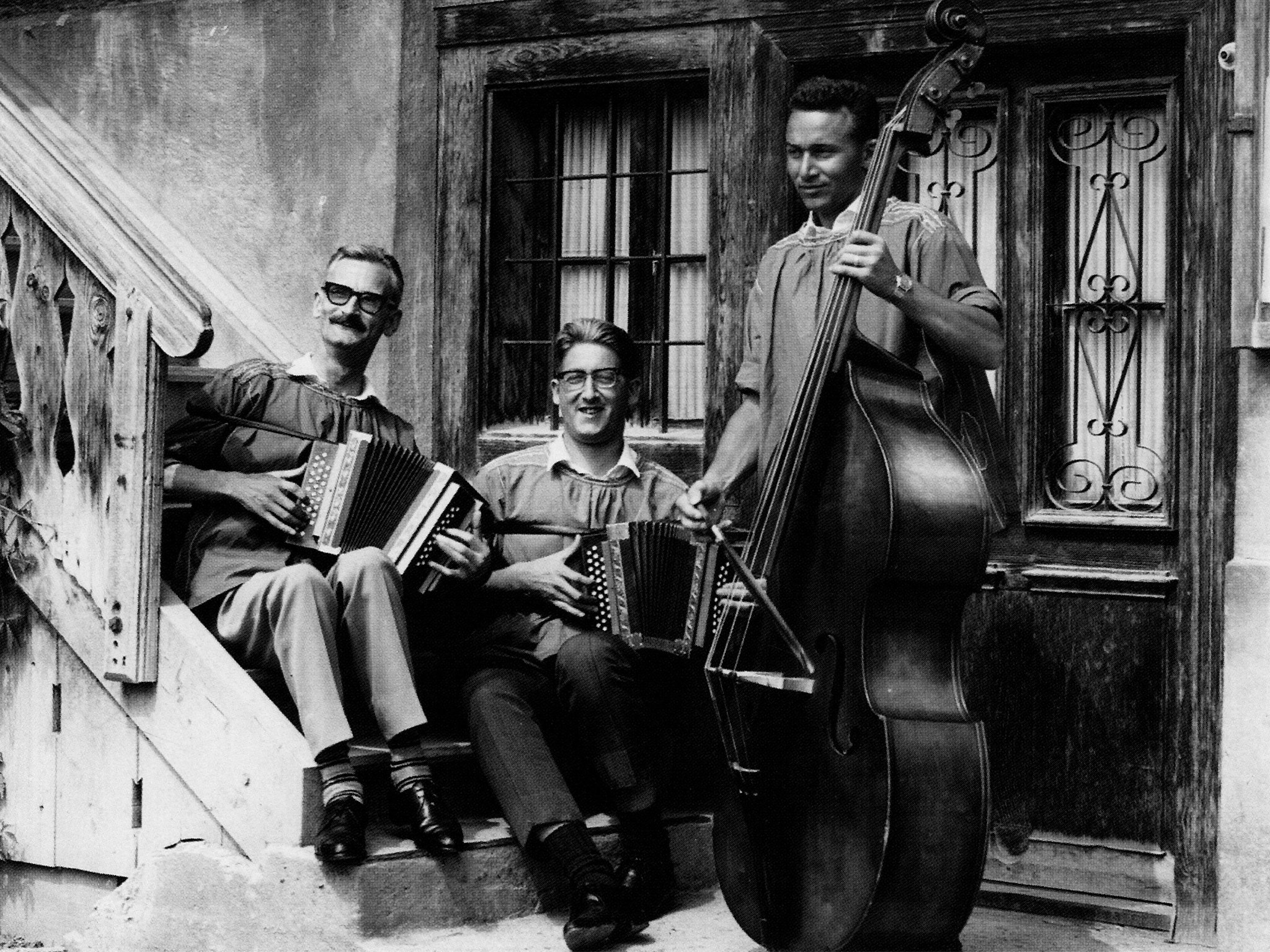 Grenzenlos lüpfig – Zur Geschichte der Volksmusik in Graubünden - Arosa ...