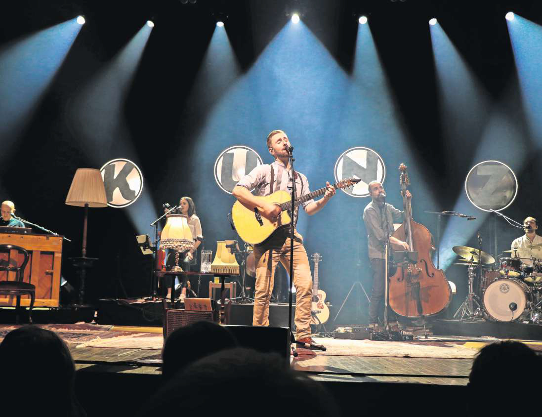 Kunz berührt Publikum mit musikalischer Reise durchs Leben - Schwyz ...