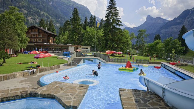 Schwimm- und Spielbad Kandersteg - Kandersteg - Guidle
