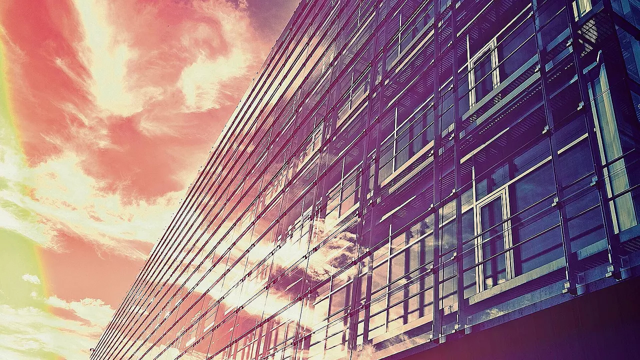 Roger Harrison koloriert seine Schwarz-Weiss-Fotos - Küssnacht am Rigi ...