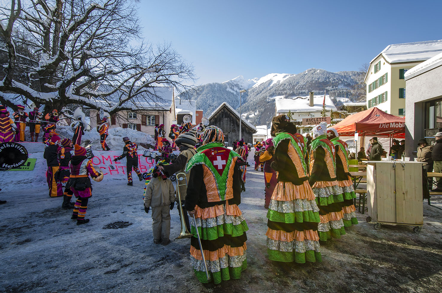 Fasnachtssonntag mit Umzug Pfäfers - Pfäfers - My Farm