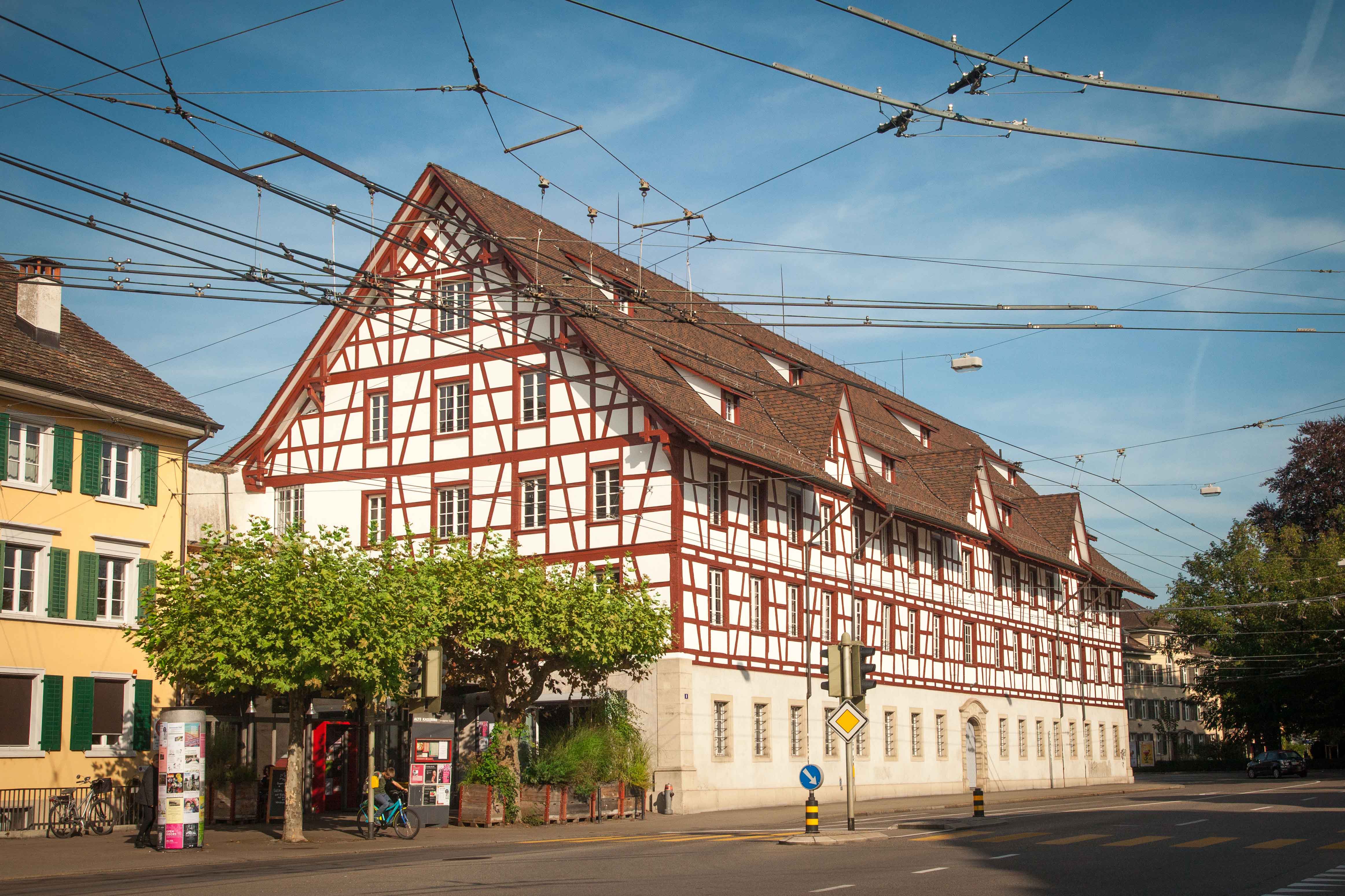 Alte Kaserne Kulturzentrum - Winterthur - Guidle